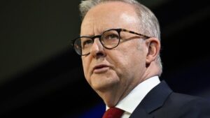 Aussie Giant Slashes 2,000 Jobs – Australian News Locally