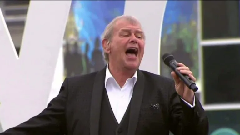 Farnham’s Tragic Farewell Aussie Music Icon Silenced by Cancer ...